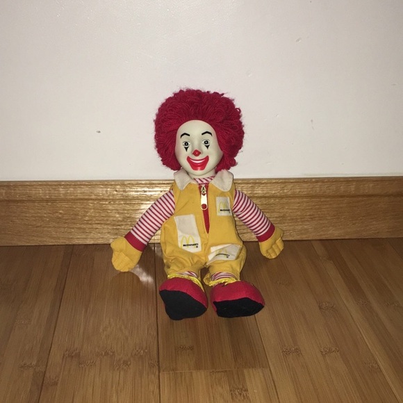 Ronald Mcdonald | Toys | 98s Vintage Ronald Mcdonald Clown Plush Doll ...